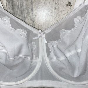 Bali | Intimates & Sleepwear | 823 Bali Underwire Bra | Poshmark